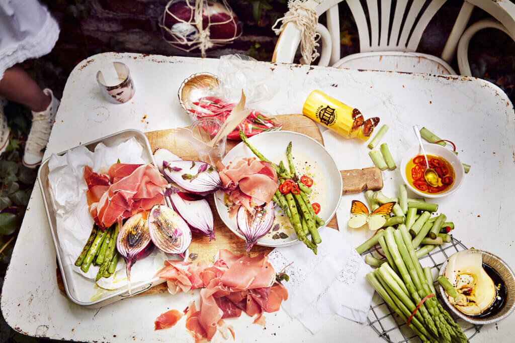Alter Fritz mit gegrilltem Spargel | Bedford GmbH + Co. KG